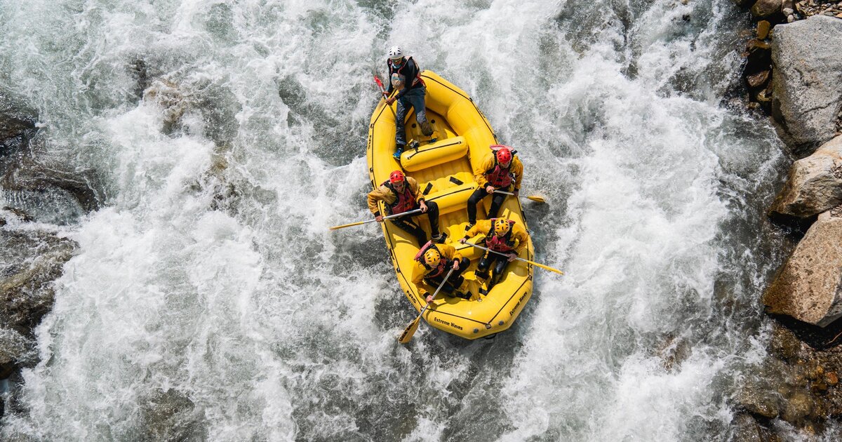 Rafting on the Noce River with Extreme Waves, Val di Sole Trentino
