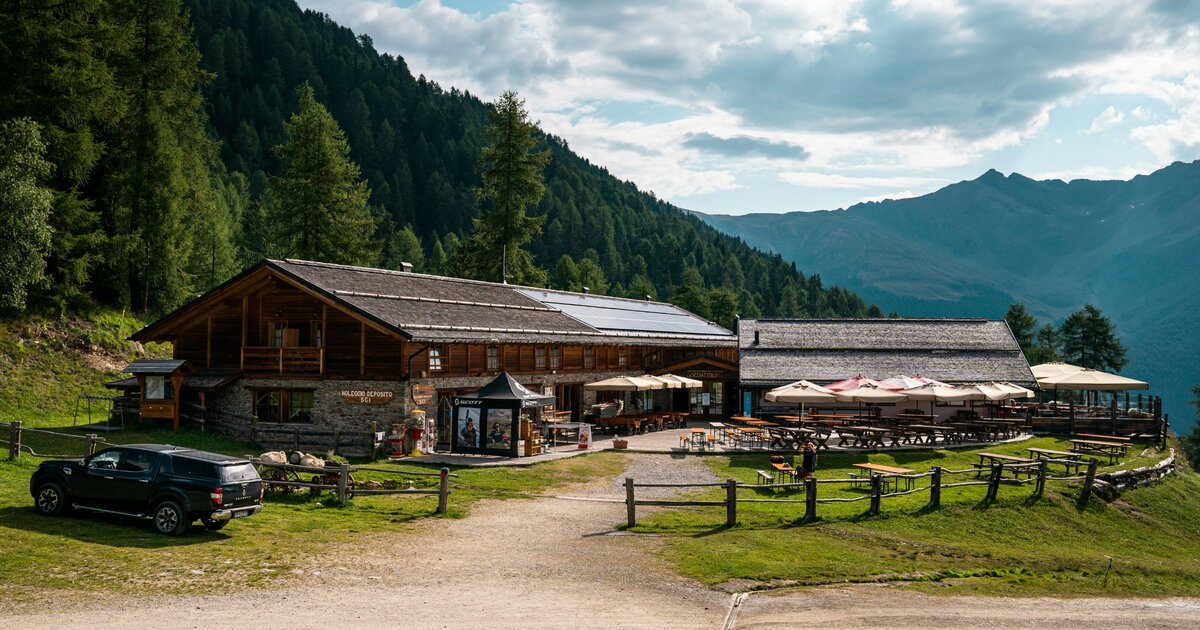 Discovering the "Sas de le Strie"